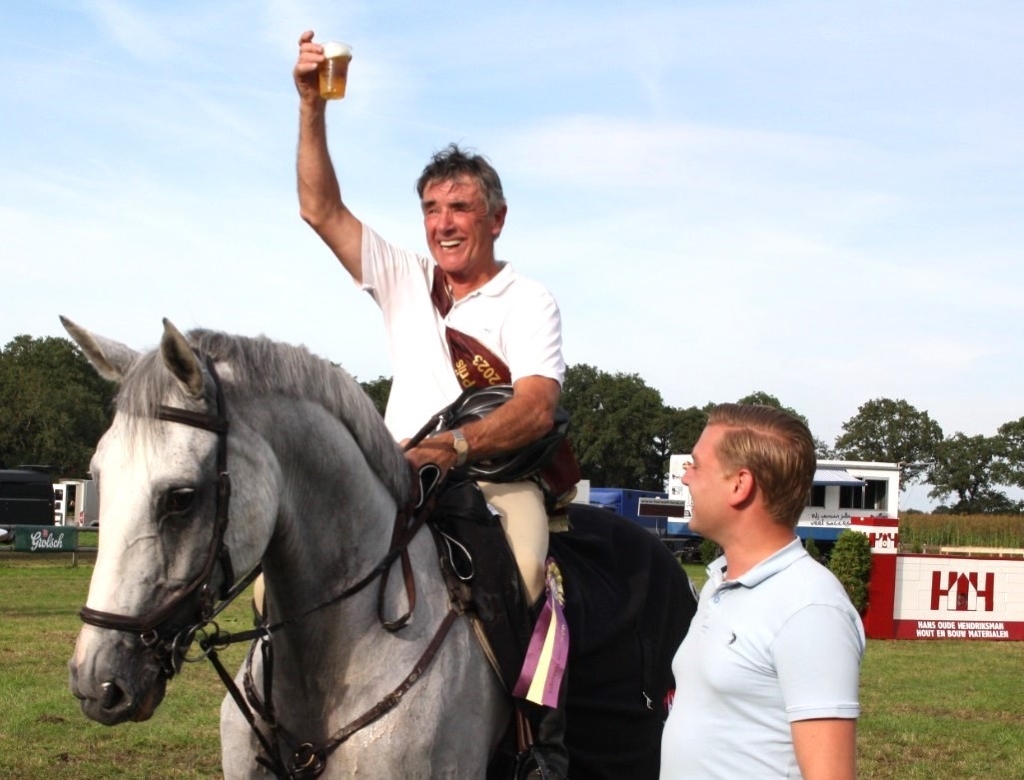 Routinier blijft aanstormend talent voor | Hippisch Twente
